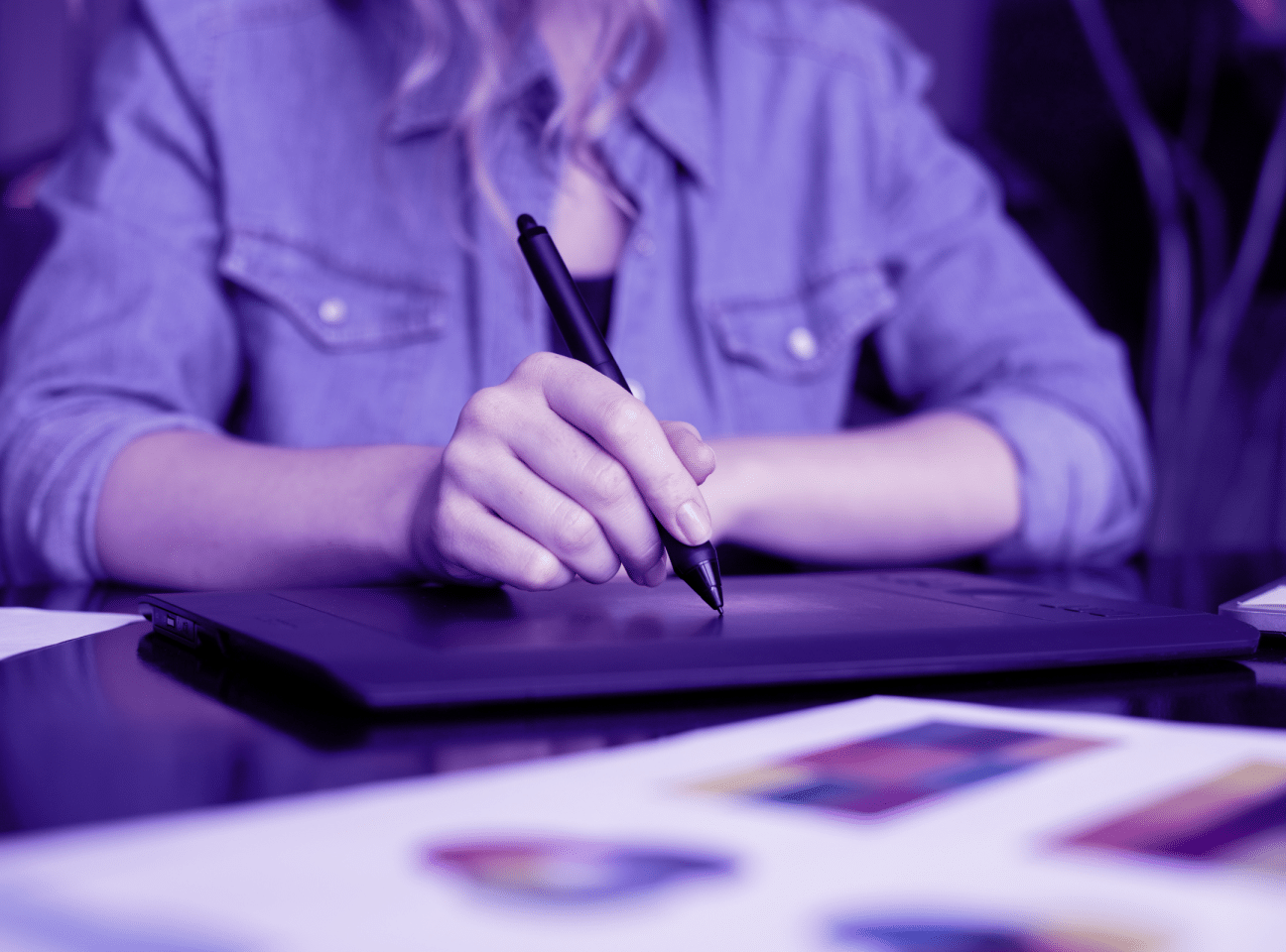 How to Design a Logo with AI - Hocoos